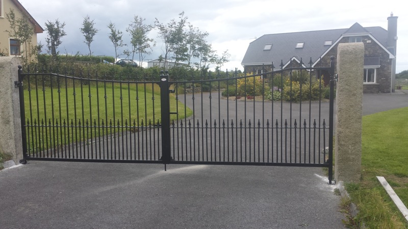 Robert Stack, Gates, Iron Gates, Gate Automation, Ironwork, Railings ...